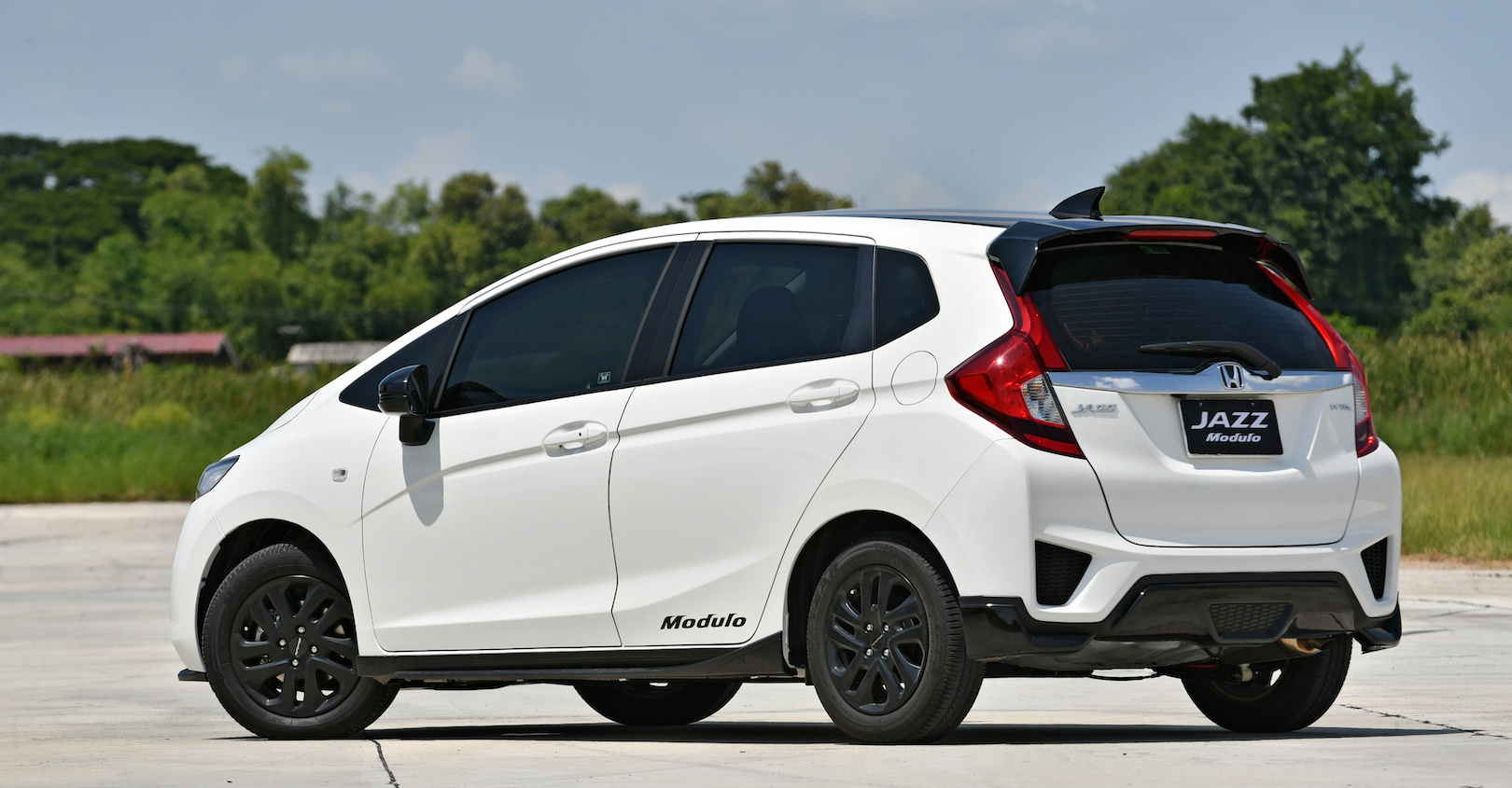 タイModulo専用エアロを身に纏うGK5 - Honda Style web