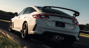【FL5】新型シビック・タイプR、いよいよ発売！ 最高出力は330PSにアップ、車両価格499万7300円は大バーゲン!? - Honda Style web